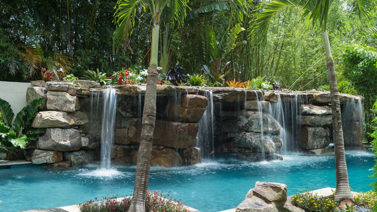 Insane Grotto Gallery | Lucas Lagoons
