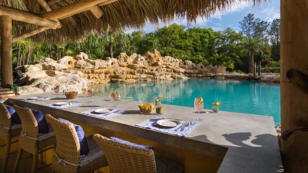 Lucas Lagoons Swim-up Bars | Lucas Lagoons